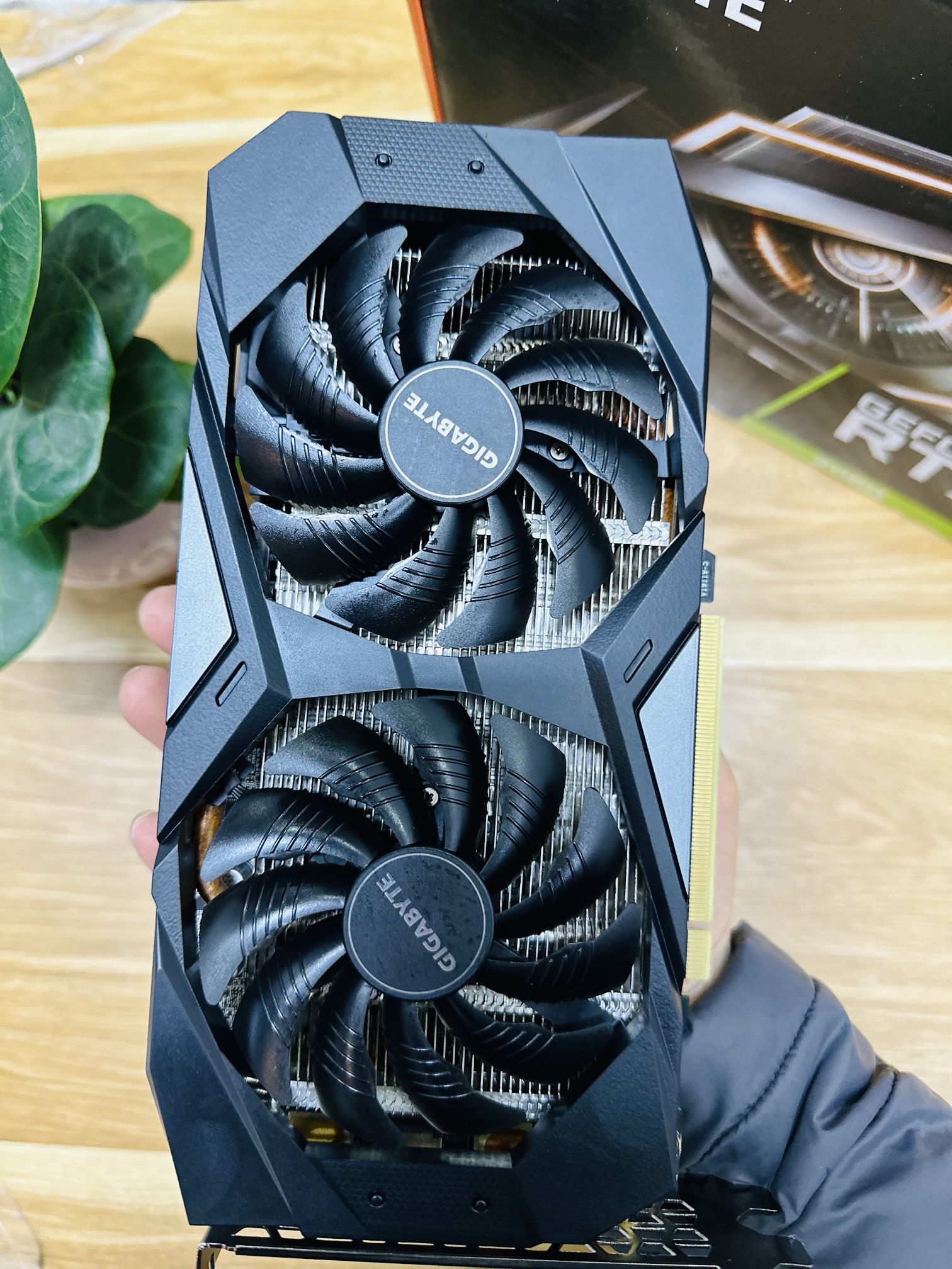 Card màn hình Gigabyte RTX 2060 D6 - 6GD