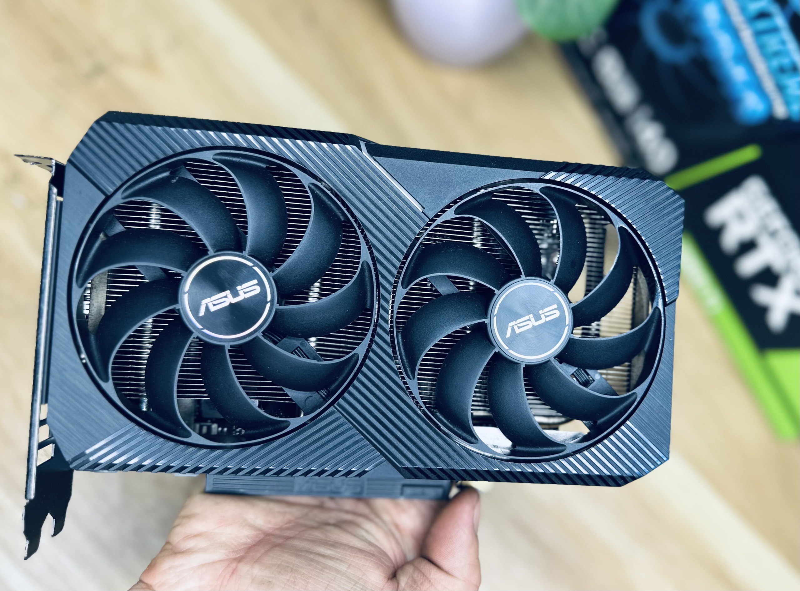 Card màn hình ASUS DUAL GeForce RTX 3060 Ti V2 MINI 8GB GDDR6