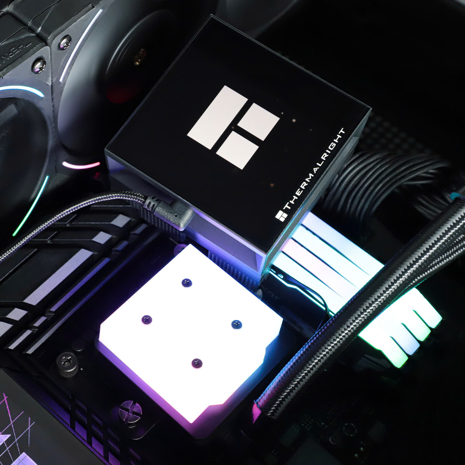 Tản nhiệt nước AIO Thermalright Hyper Vision 360 BLACK ARGB